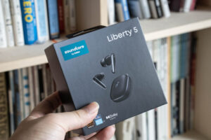 Anker Soundcore Liberty 5を買ってみた。コスパ最強系TWSの大本命【レビュー】 | ロピログ